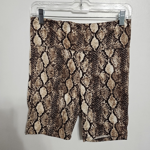Shorts | One Step Up Snake Skin Print Athletic Shorts Size Large | Poshmark